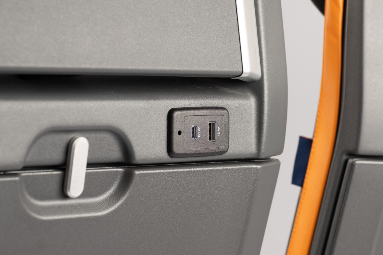 Hawk Duo Seat | Mirus Aircraft Seating